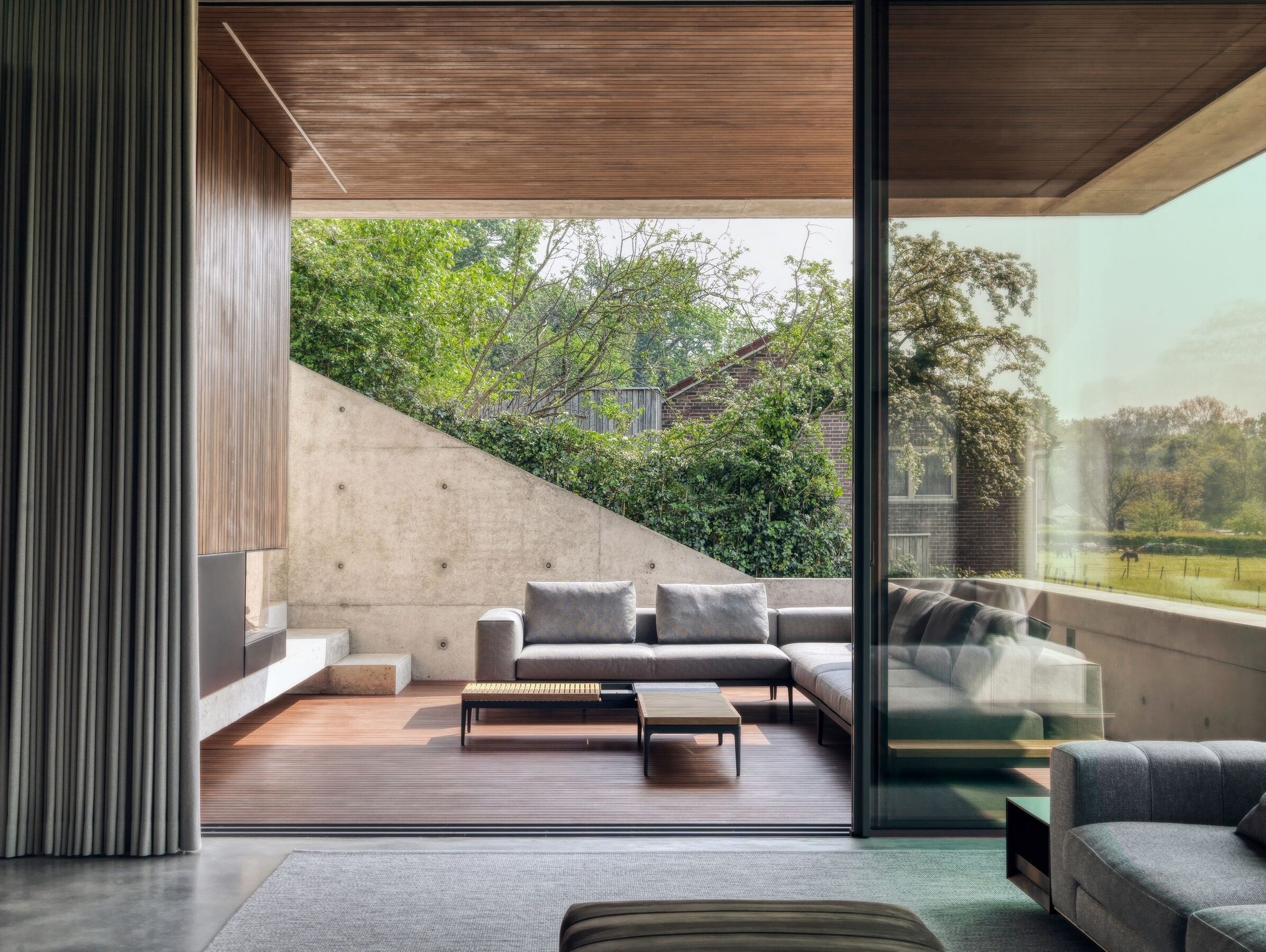 Villa Sliding Doors | Villa 22 | minimal windows | Keller Minimal Windows